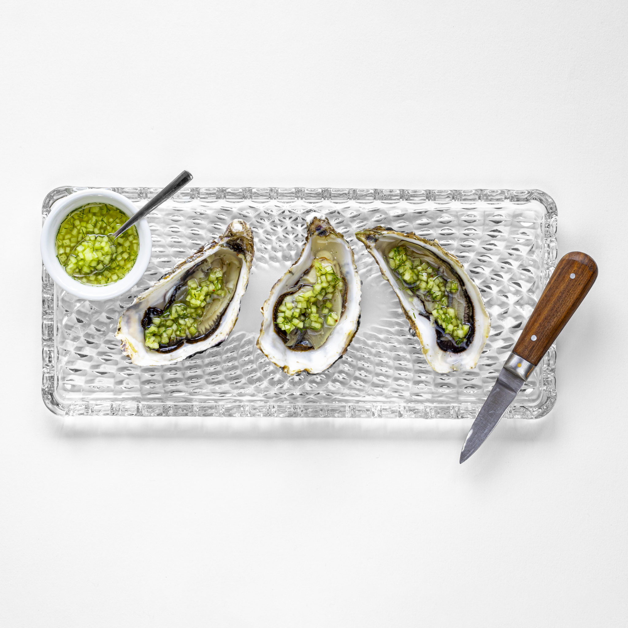 Austern mit Gurken-Fenchel-Vinaigrette - Perlage à trois